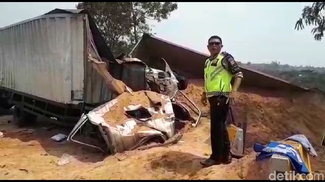 Polisi Tetapkan 2 Tersangka Kecelakaan Maut di Tol Cipularang