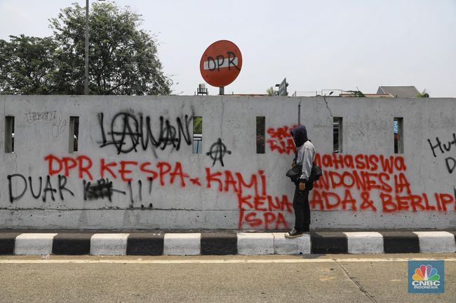 Coretan Perlawanan di Dinding-Dinding Kekuasaan - Foto 3