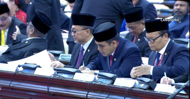 Ketua MPR RI Dipilih Secara Mufakat, Dilantik Pukul 19.00 WIB