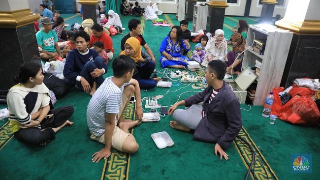 Musim Hujan Tiba, Waspada Klaster Pengungsian! Musim Hujan Tiba, Waspada Klaster Pengungsian!