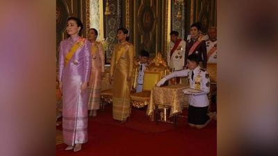 Potret Selir Raja Thailand Sineenat yang Fotonya Viral