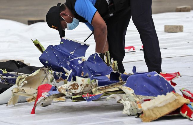 Sriwijaya Air SJ182 Kemungkinan Tak Meledak di Udara