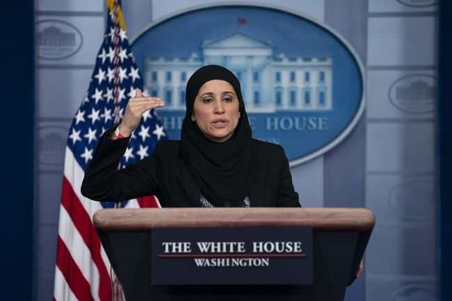 Heboh Pejabat Biden Muslimah Berjilbab Sameera Fazili