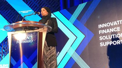 Potret Sameera Fazili, Muslimah Berjilbab Tim Ekonomi Biden