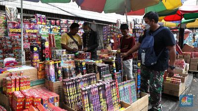 Kacau Balau, Jualan Kembang Api Tahun Baru 2022 Suram!