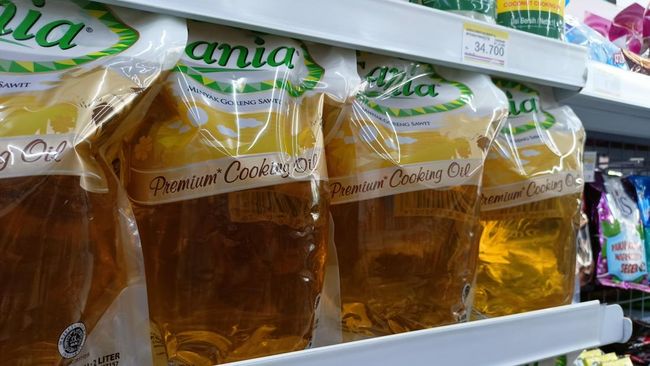 Harga Minyak Goreng Merek ini Mendadak Turun, Kenapa?