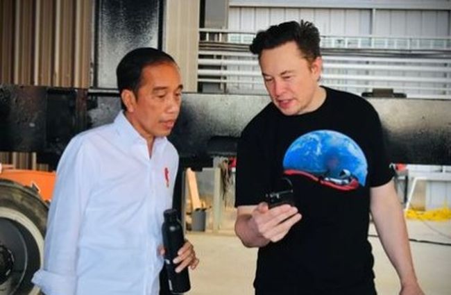 Didatangi Jokowi, Beda Gaya Elon Musk Dibanding Temui Luhut Didatangi Jokowi, Beda Gaya Elon Musk Dibanding Temui Luhut