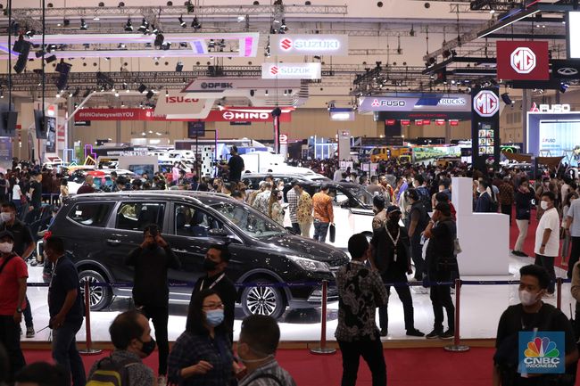 Pecah Rekor Lagi! Penjualan Mobil Nyaris 100 Ribu Unit