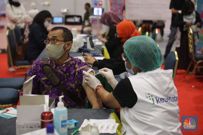 Ini Syarat Naik Pesawat Setelah Vaksin Booster Kedua