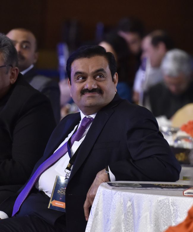 Mengenal Gautam Adani, Taipan Asia yang 'Boncos' Rp 1.600 T