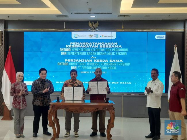 Permudah Akses Nelayan, MoU Distribusi BBM Diteken Permudah Akses Nelayan, MoU Distribusi BBM Diteken