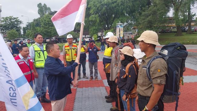 Bukit Asam Terjunkan Tim Ekspedisi ke 6 Gunung di Indonesia