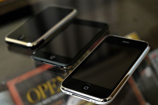 iPhone 1 Laku Terjual Rp 754 Juta, Masih Punya?