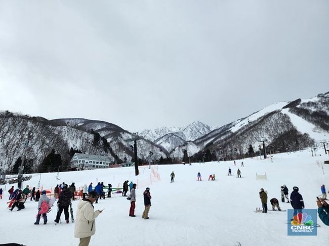 Wisata Salju di Desa Jepang yang Jadi Surga Traveler