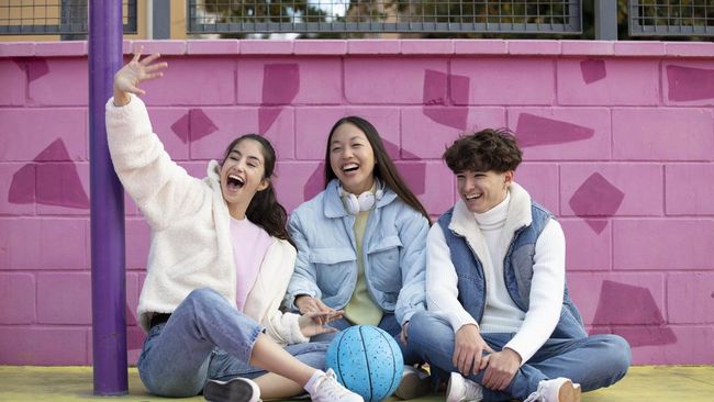 Awas Tua Sebelum Kaya, Ini Saran Buat Milenial & Gen Z!