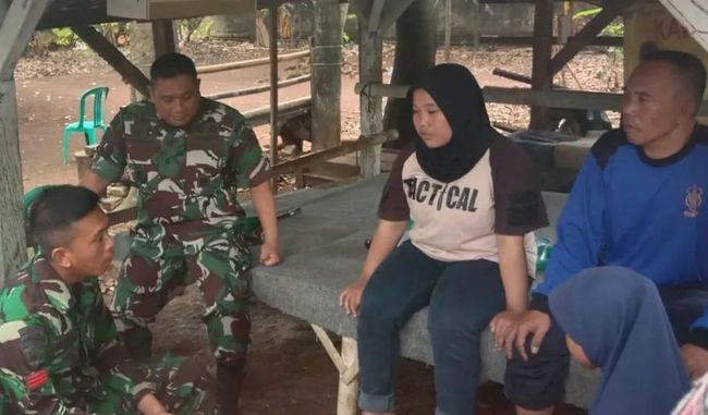 Heboh Prajurit TNI Tendang Pemotor Ibu-ibu Berujung Maaf