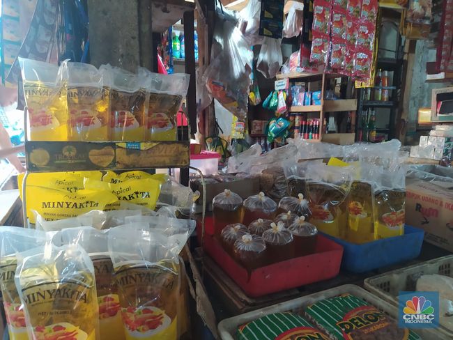 Lapor Pak Jokowi! H+5 Lebaran, Harga Sembako Terus Meroket