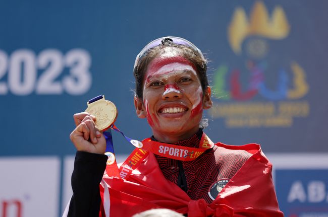 Indonesia Kawinkan Dua Medali Emas Maraton SEA Games 2023