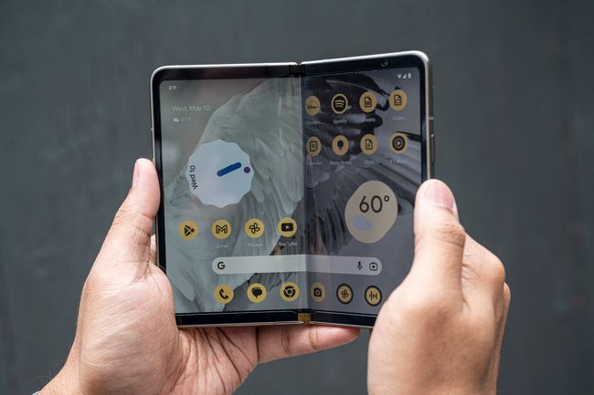 Disalip HP China, Ini Alasan Ponsel Lipat Google Nyaris Gagal