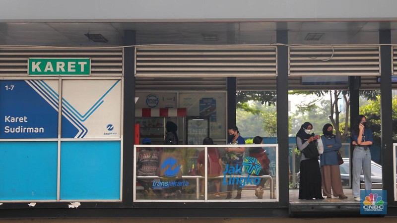Potret 10 Halte TransJakarta yang Mau Ditutup, Ini Alasannya - Foto 2 Potret 10 Halte TransJakarta yang Mau Ditutup, Ini Alasannya - Foto 2