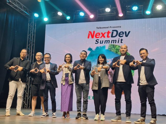 Hadir di NextDev Summit 2023, Dian Sastro Kisahkan Ini