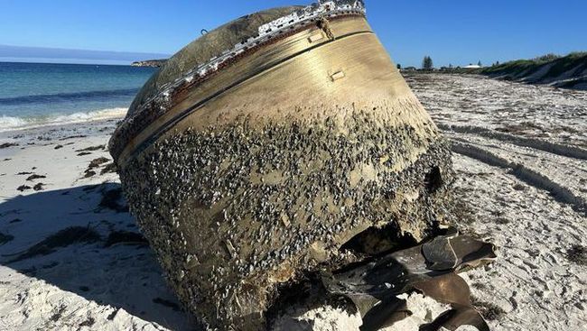 Heboh Benda Raksasa Dari Luar Angkasa Terdampar Di Australia