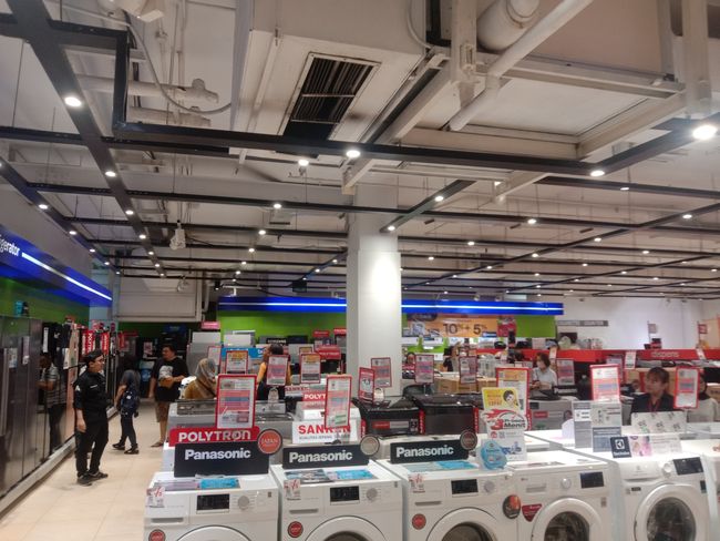 Ini Alasan Pengunjung Serbu Transmart Full Day Sale Hari Ini