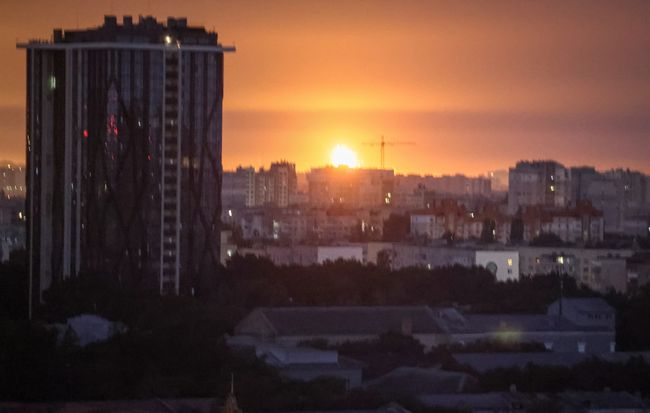 Ukraina Umumkan Situasi Darurat, Ada 'Kiamat' Apa?