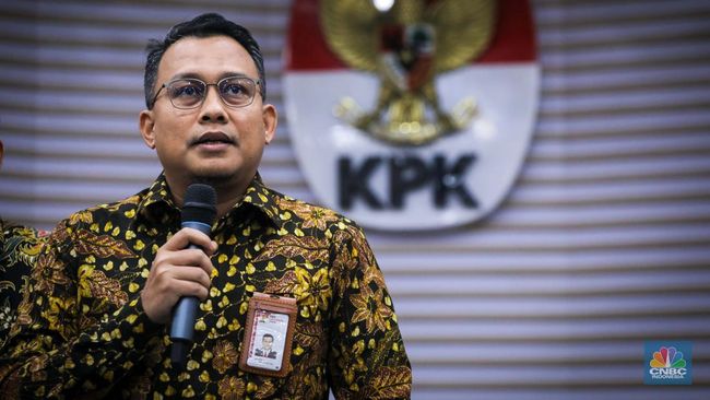 KPK Cecar Eks Dirut Taspen Soal Investasi Rp 1 Triliun