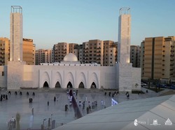 9 Desain Masjid Terindah di Dunia, Ada yang Berlapis Batu Permata