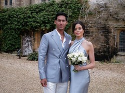 7 Potret Richard Kyle Bareng Pacar Baru, Bule Cantik Asal London