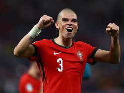 5 Fakta Yua Mikami, Bintang JAV yang Pensiun di Usia 30 Tahun