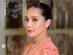 9 Gaya Artis Jadi Model Setelan SAS Designs, Raffi Ahmad Hingga Rizky ...