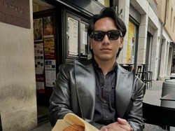 7 Foto Jefri Nichol Liburan Bareng Maria Theodore ke Jepang, Pamer ...