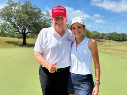 Foto Stormy Daniels, Bintang Porno yang Bikin Donald Trump Didakwa Kasus Suap