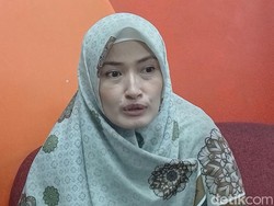 Foto Gaya Hijab Mega Aulia, Pemain Sinetron Tukang Bubur Naik Haji Jadi ...