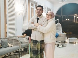 Foto Irish Bella-Haldy Liburan Bareng Bestie, Rangkul Mesra & Pangku-pangkuan