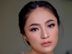 7 Gaya Fan Bingbing Pakai Kebaya Encim, Pancarkan Pesona Anggun