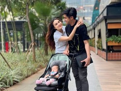 7 Foto Perdana Baby Kimova Anak Kevin Aprilio-Vicy Melanie, Imut Menggemaskan