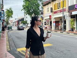 10 Aspri Cantik Hotman Paris, Bertugas Menemani Makan Hingga Lap Keringat