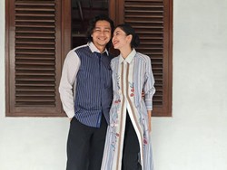 8 Foto Mikha Tambayong Rayakan Ultah ke-30, Bak Masih SMA Pakai Rok Mini