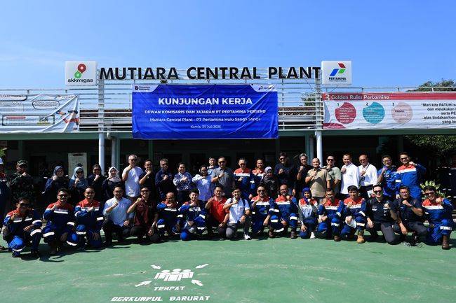 Dorong Kinerja, Dewan Komisaris Pertamina Tinjau Lapangan Migas PHSS