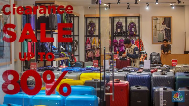 Spesial HUT RI-80, Mal-Ritel Gelar Diskon hingga 80%