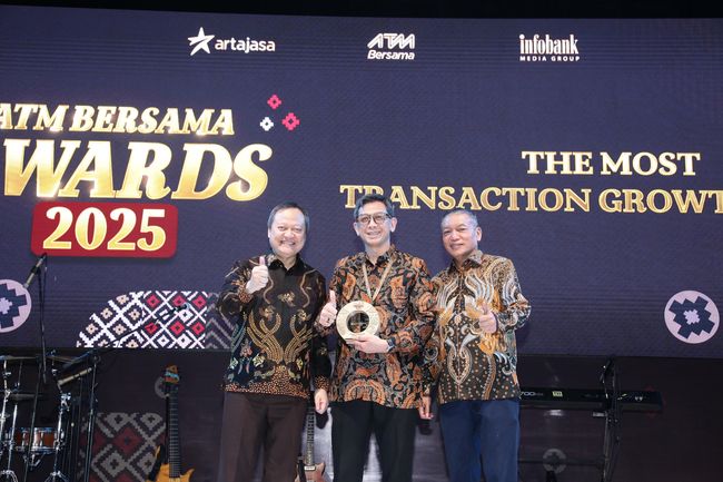 KB Bank Dinobatkan Jadi The Most Transaction Growth Issuer
