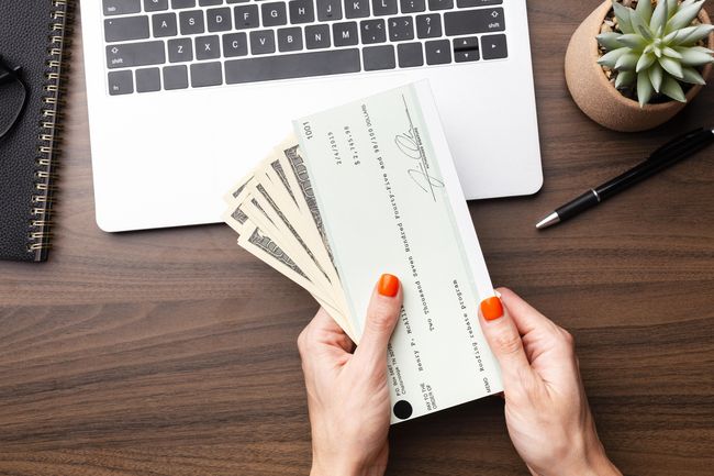 Cara Mengetahui Cek (Cheque) Asli atau Palsu dan Ciri-cirinya