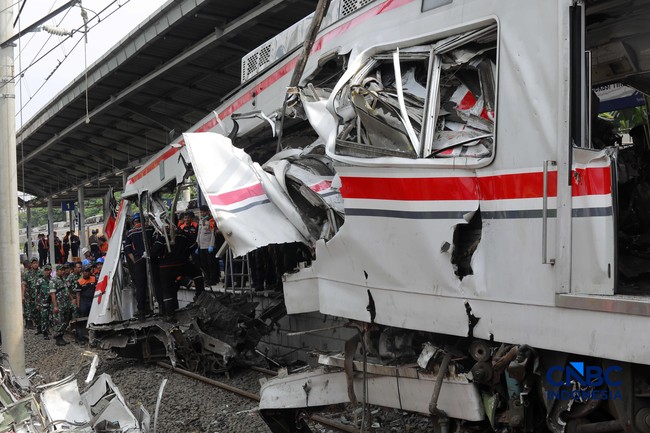 Hasil Lengkap Investigasi Awal KNKT Soal Tabrakan Argo Bromo Vs KRL