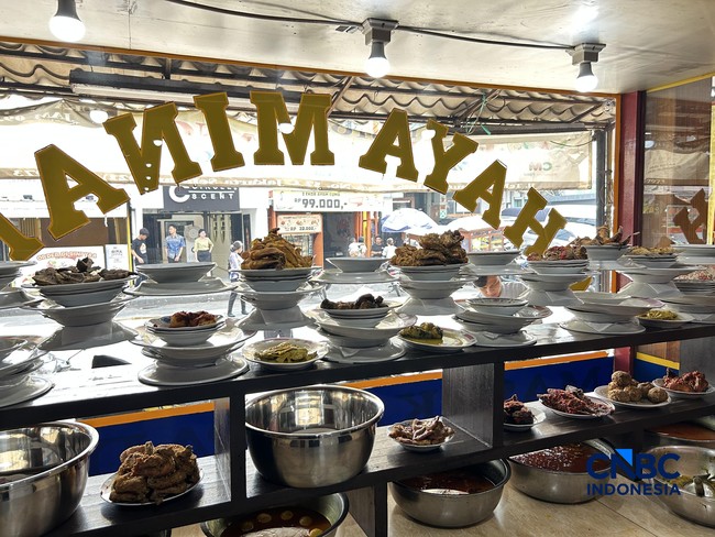 Bukan Lagi Daging Rendang, Ini Menu Favorit Warga RI di Warung Padang